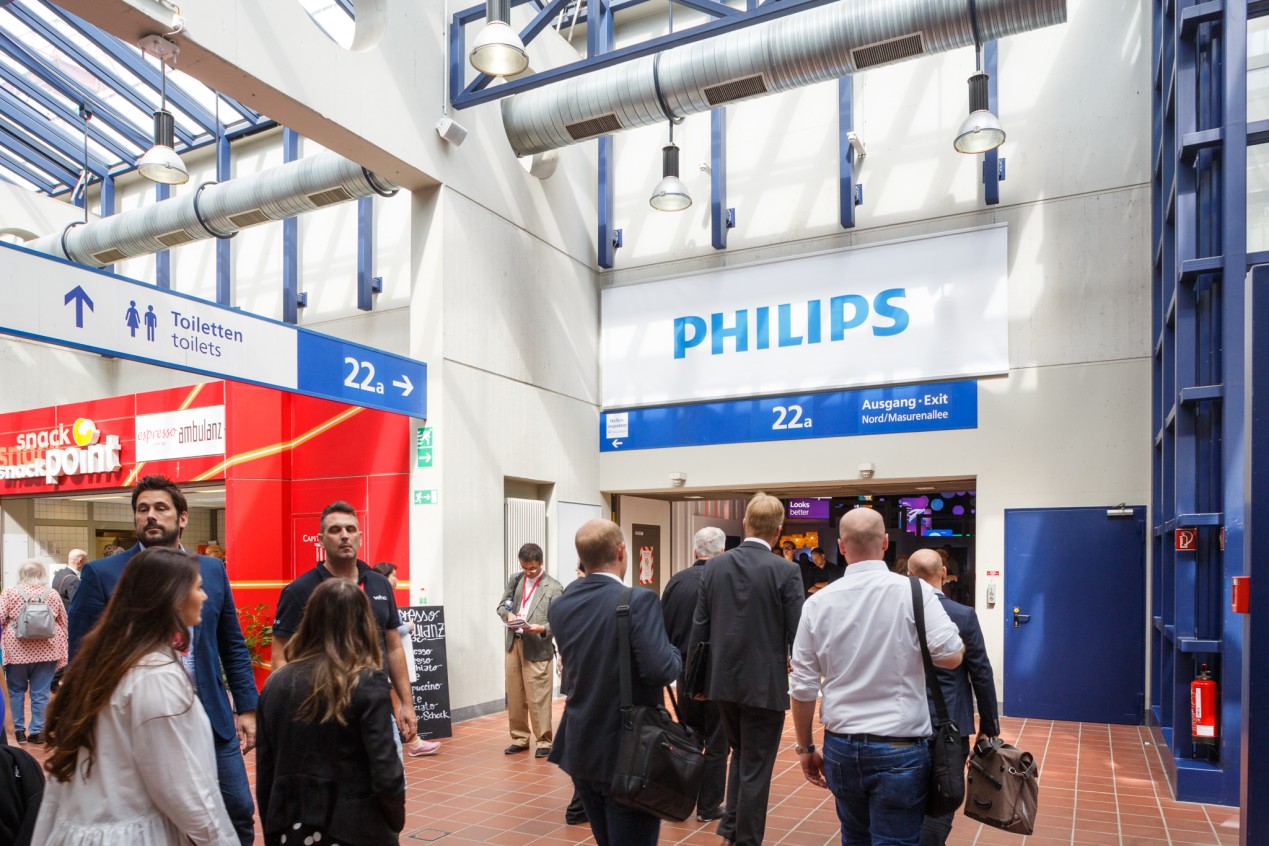 Indoor Advertising - MB Capital Services GmbH